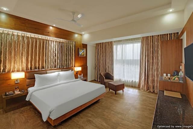 Hazel Suite - Best Hotel Rooms In Somnath At The Fern Residency, Somnath