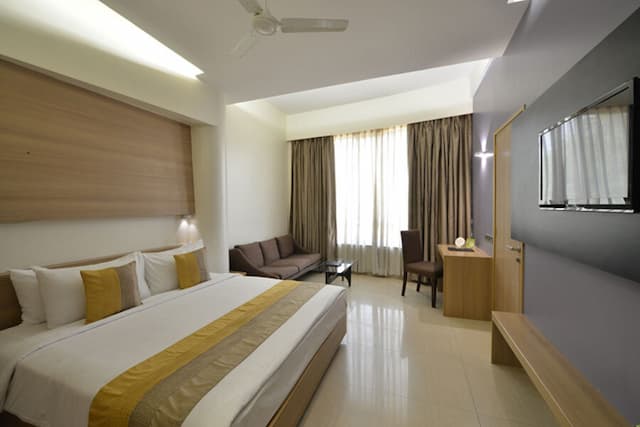 Acres - Best Hotel Rooms In Chembur Mumbai At The Fern Residency ...
